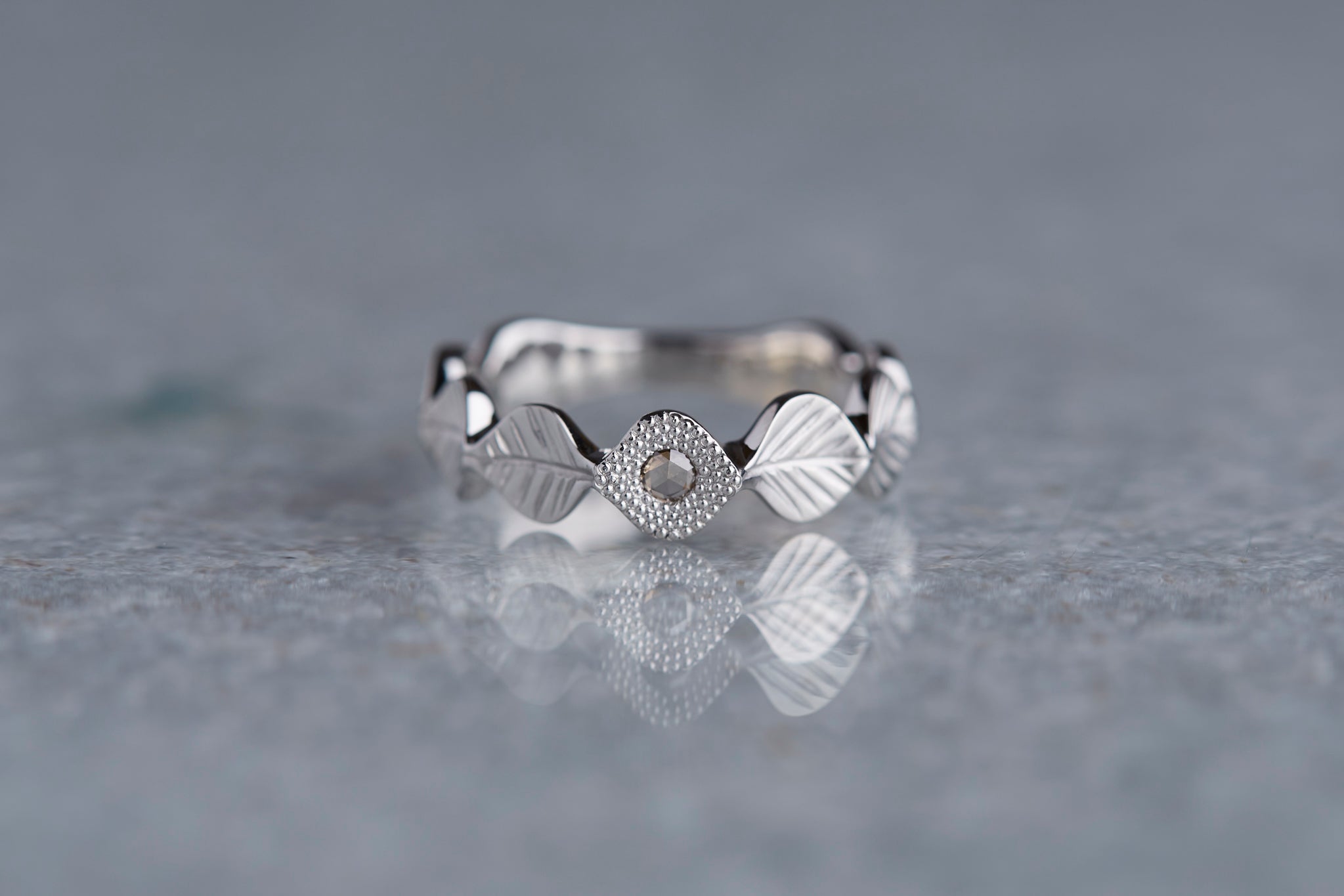 Leaf milgrain ring + rosecut diamond (light brown) – Ryui intl.