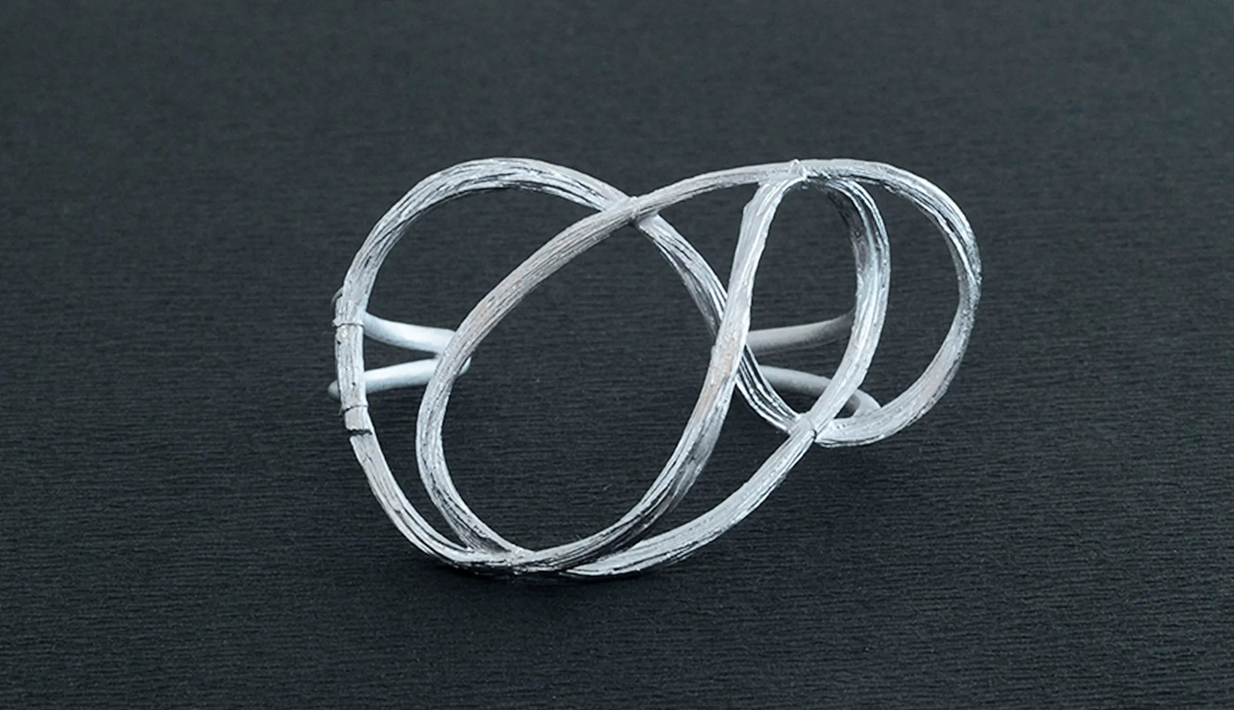 Nexus バングル – Ryui intl.