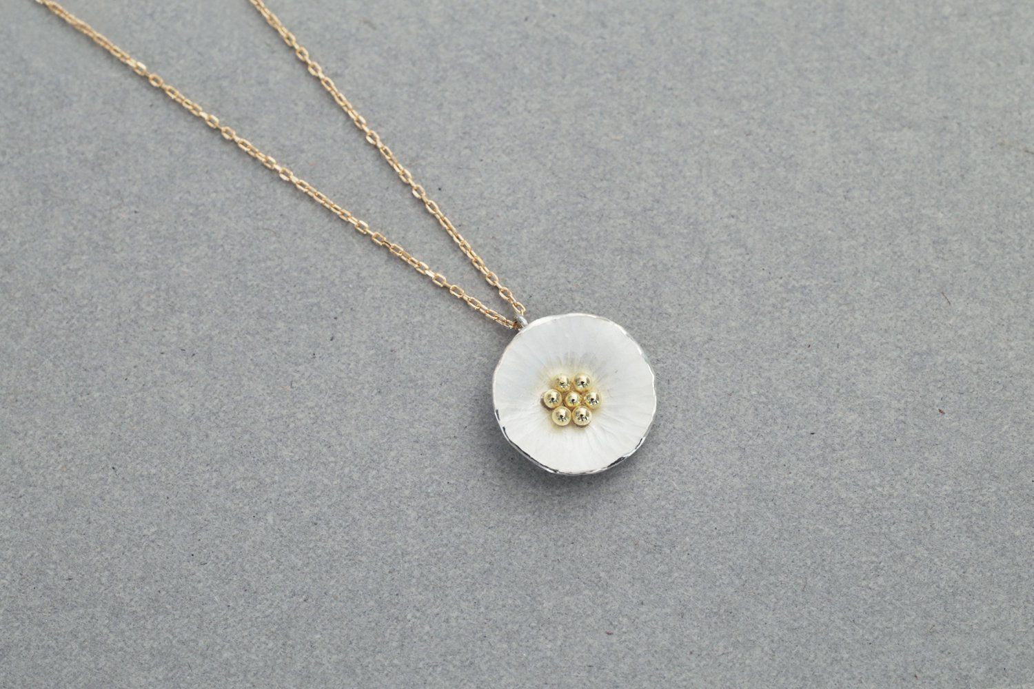 Flower necklace / mix – Ryui intl.