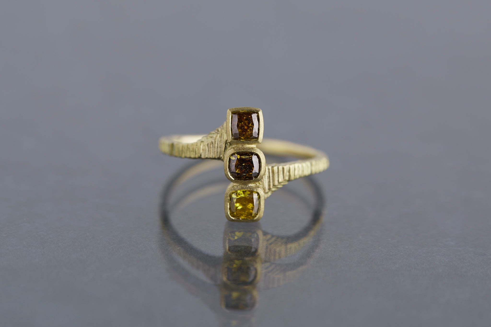 Unknown knowns ring + Three piece diamonds – Ryui intl.