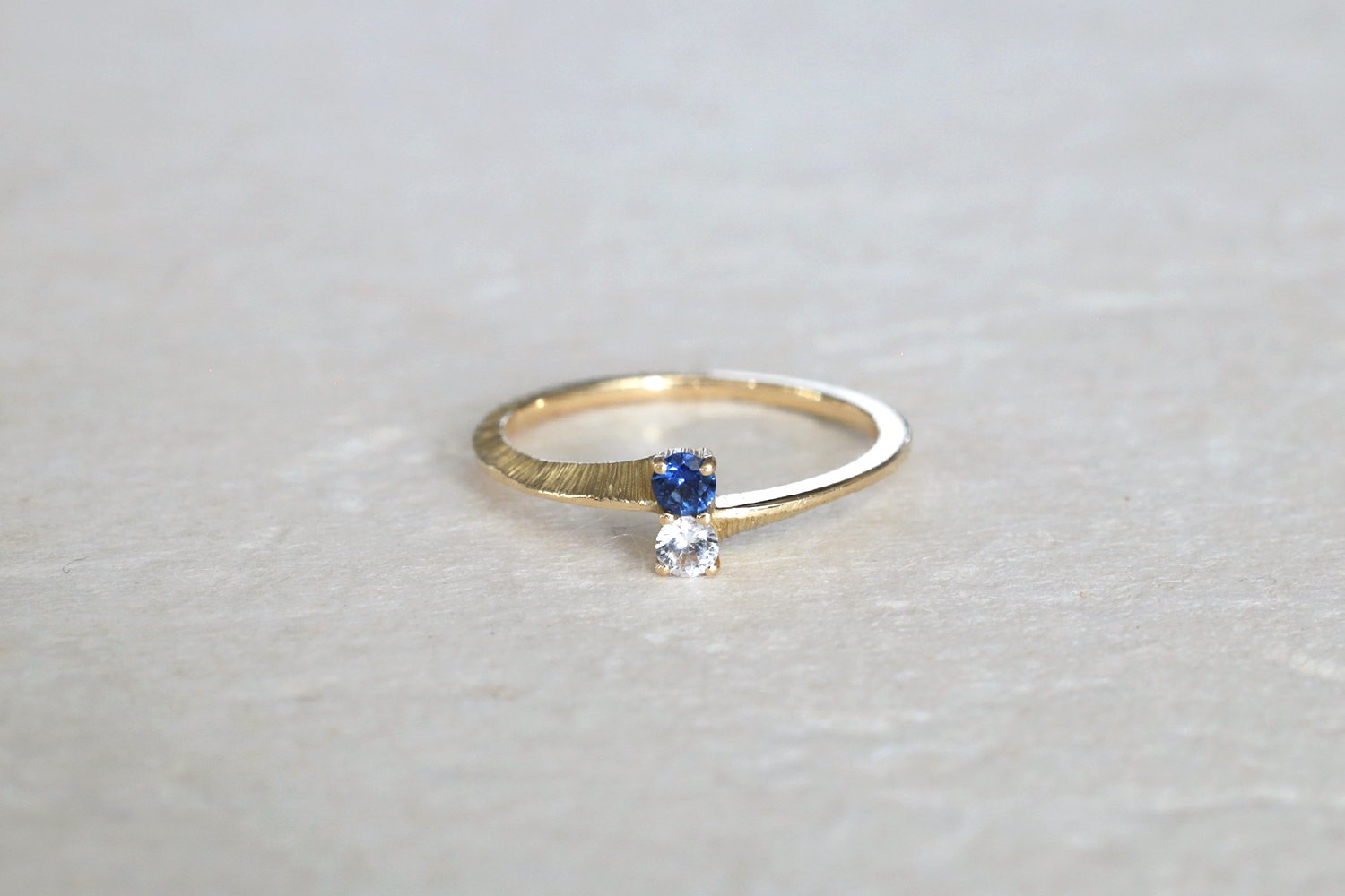 Double stones ring / sapphire – Ryui intl.