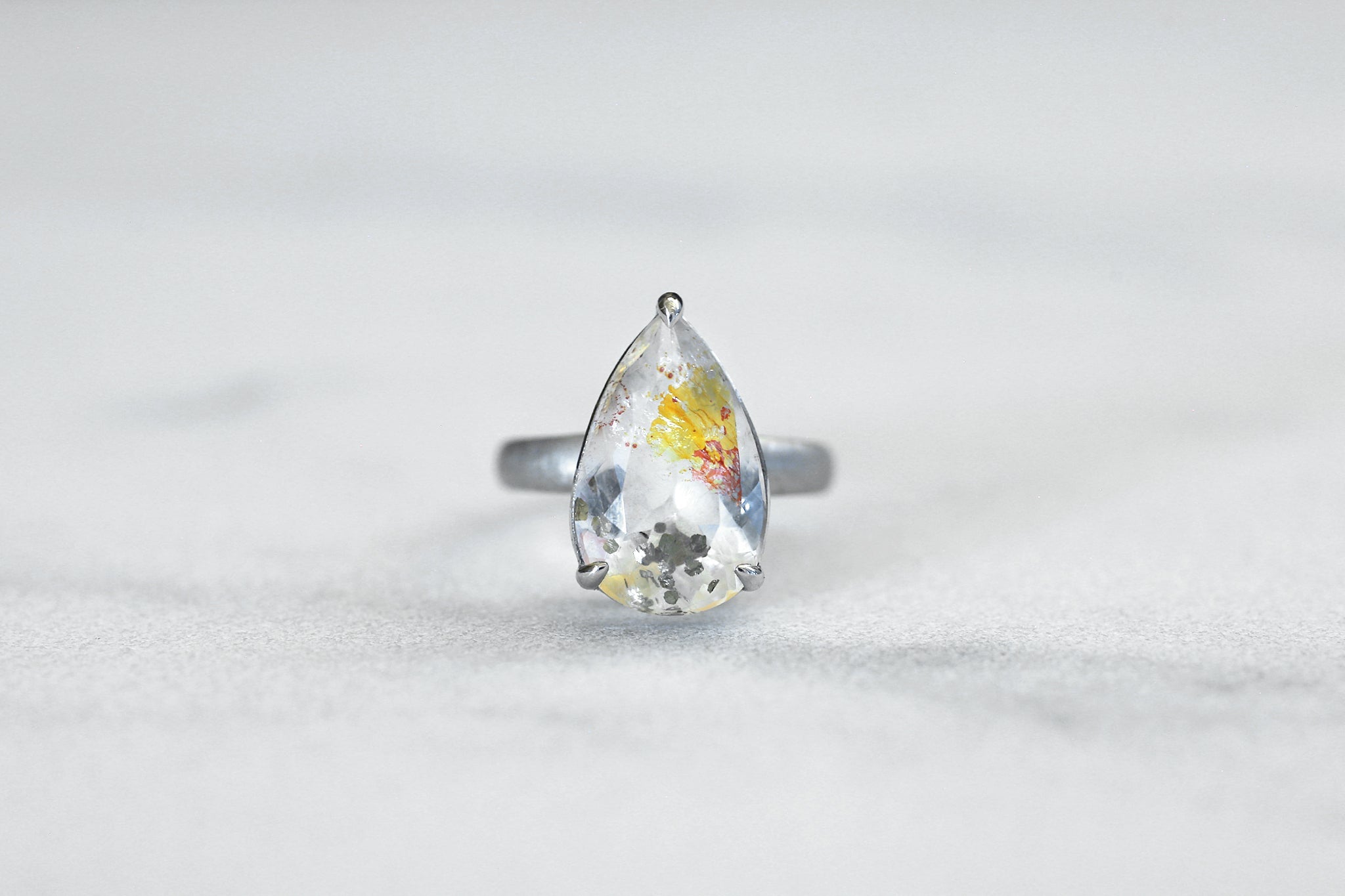 [Ryui Monthly piece] Marcasite and limonite in quartz ring – Ryui intl.